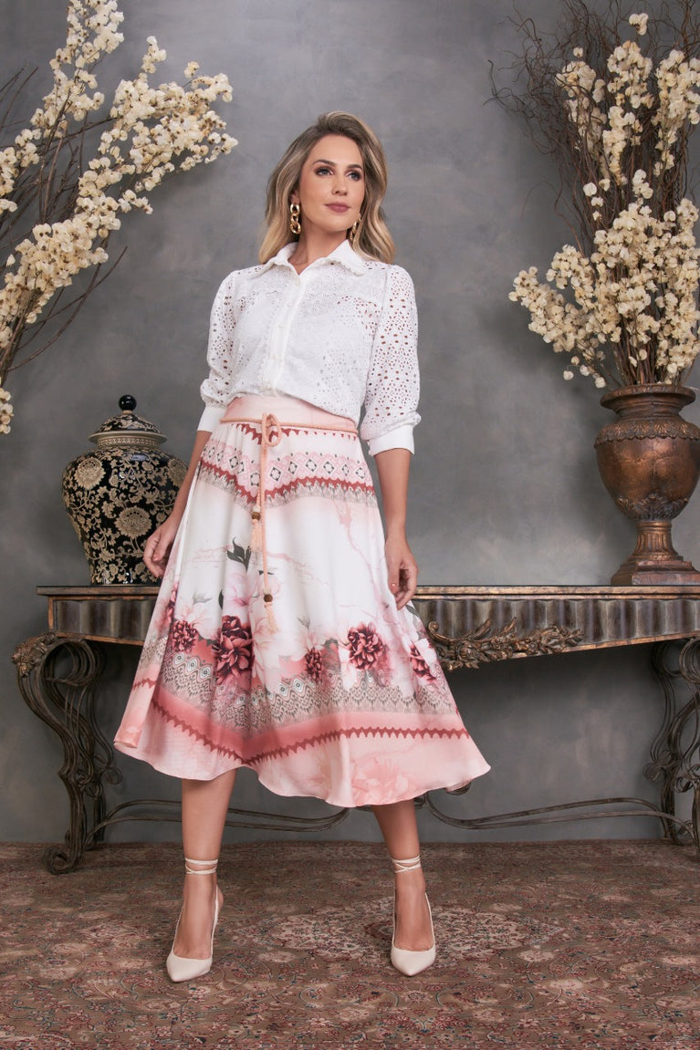 Pretty at Work | Demure by Laura